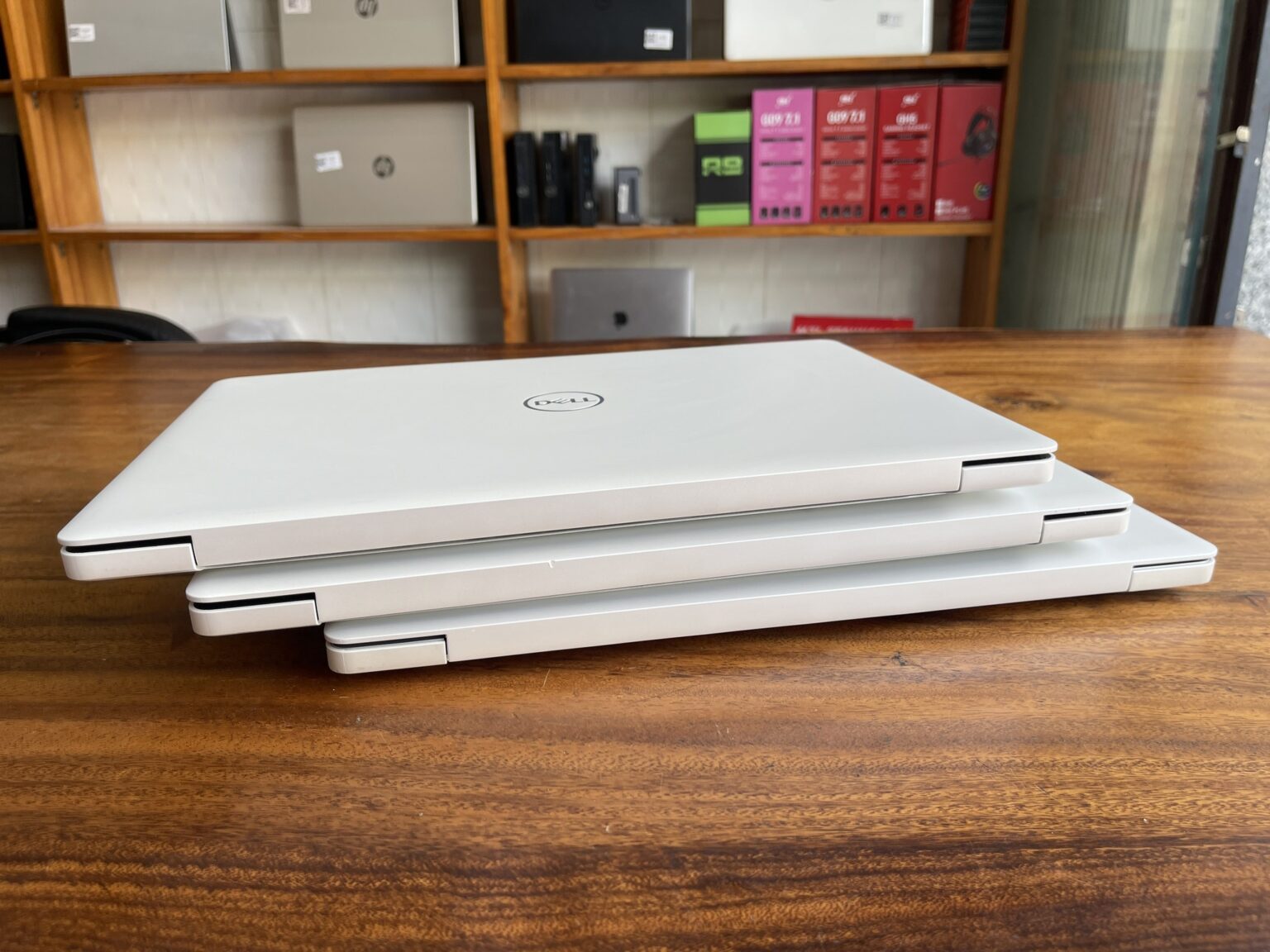 Dell Inspiron 5570 White | Core i7 8550U | Ram 8GB | SSD 256GB | 15.6 ...